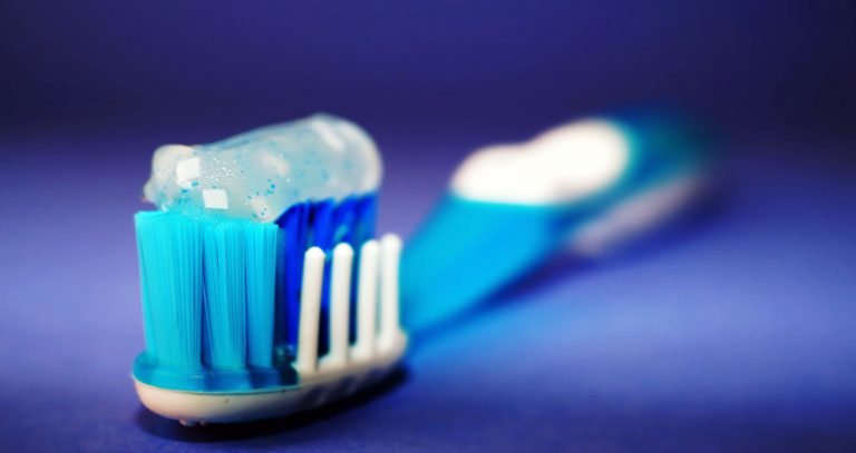 10 consejos para mantener tus dientes sanos toda la vida – Instituto ...